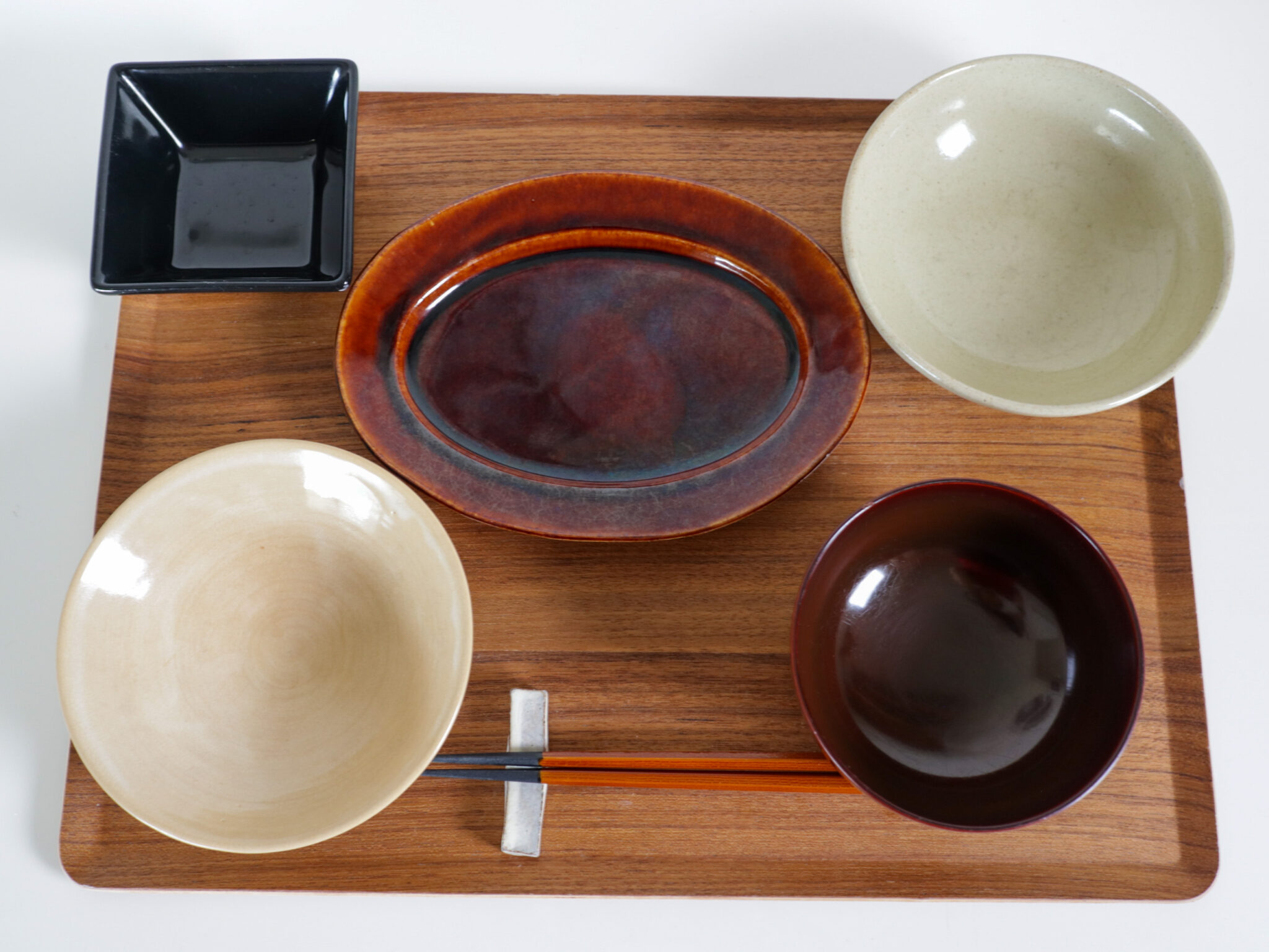 【KINTO（キントー）のプレイスマット】わが家の食事にちょうどいい色、質感、サイズで使いやすい！｜すっきり、さっぱり。